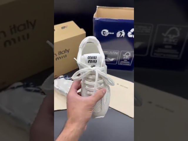 Женские кроссовки New Balance 530 x Miu Miu