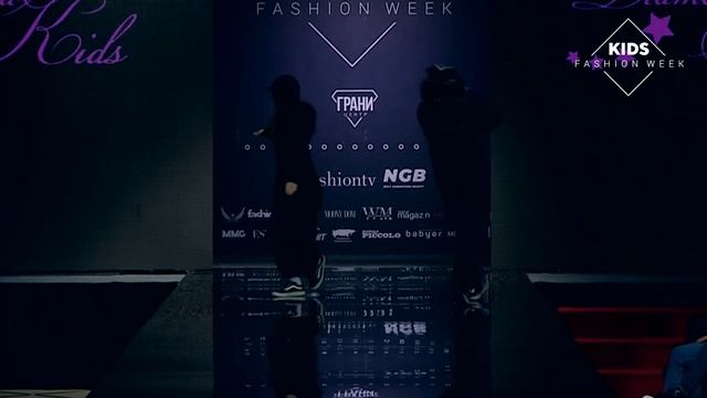 KidsFashionWeek-21,,Джеймс Браун,,( KidsFashionWeek-21,,James Brown,,)