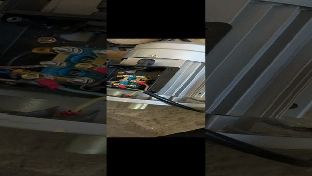 С однофазным выходом подключить частотный преобразователь IDD INNOVERT для однофазного двигателя