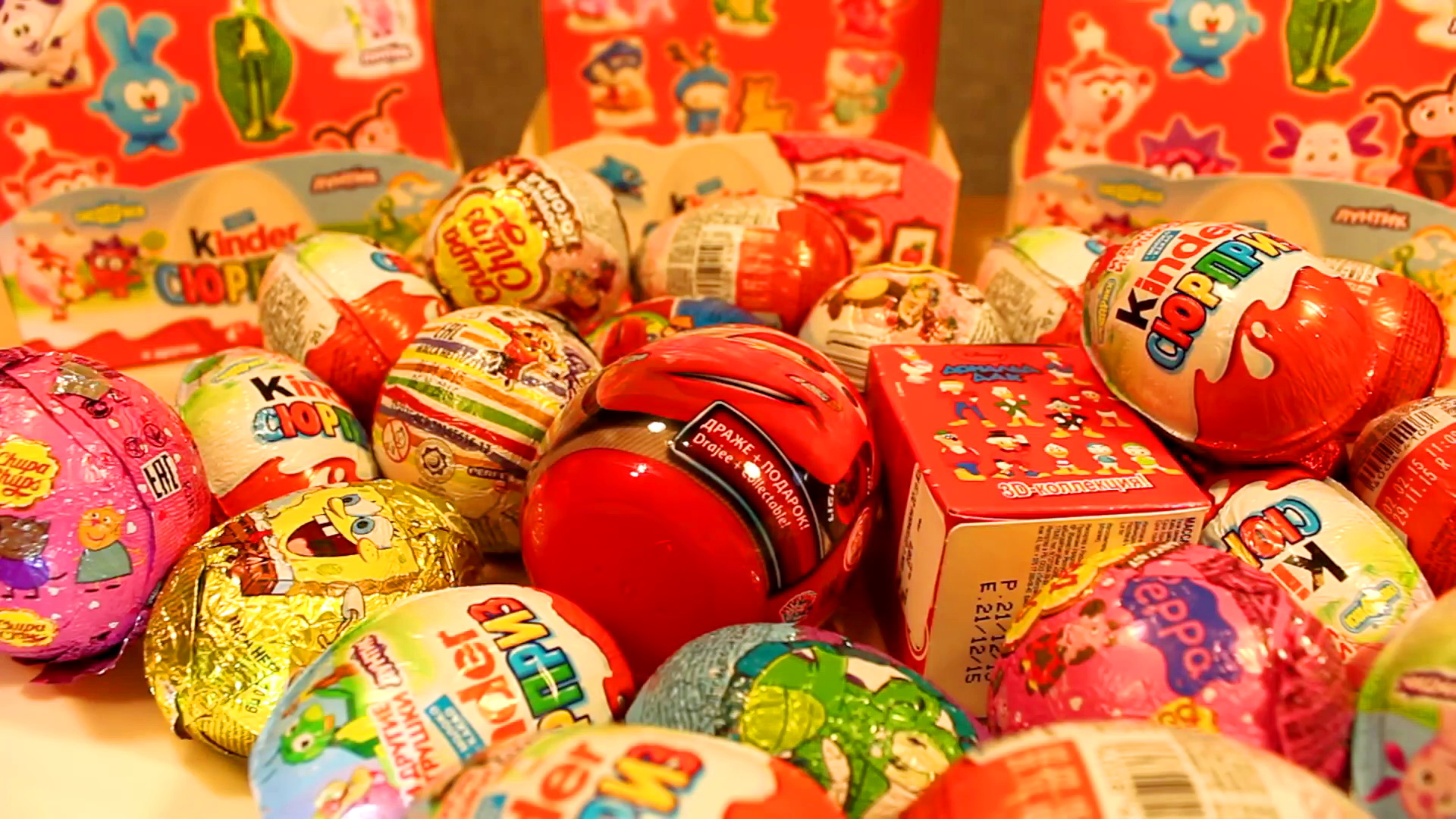 Обзор шоколадных яиц, Киндеры, Тачки, Лунтик, Смешарики, Свинки Пеппа, Angry Birds, Kinder