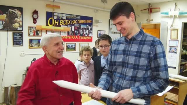 Ракеты в небо, дети в жизнь.