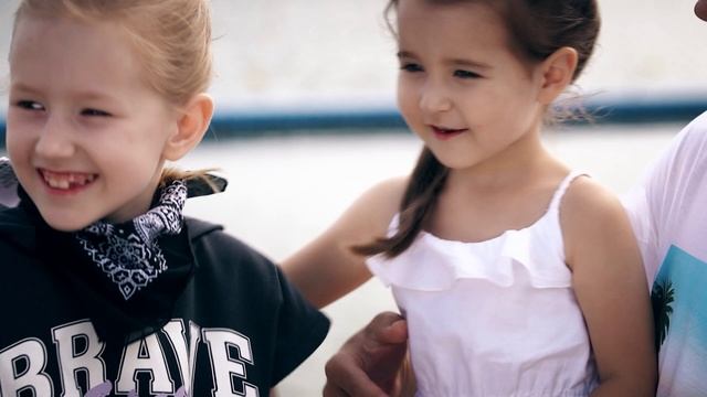 Ролики Семья 003_1.mp4