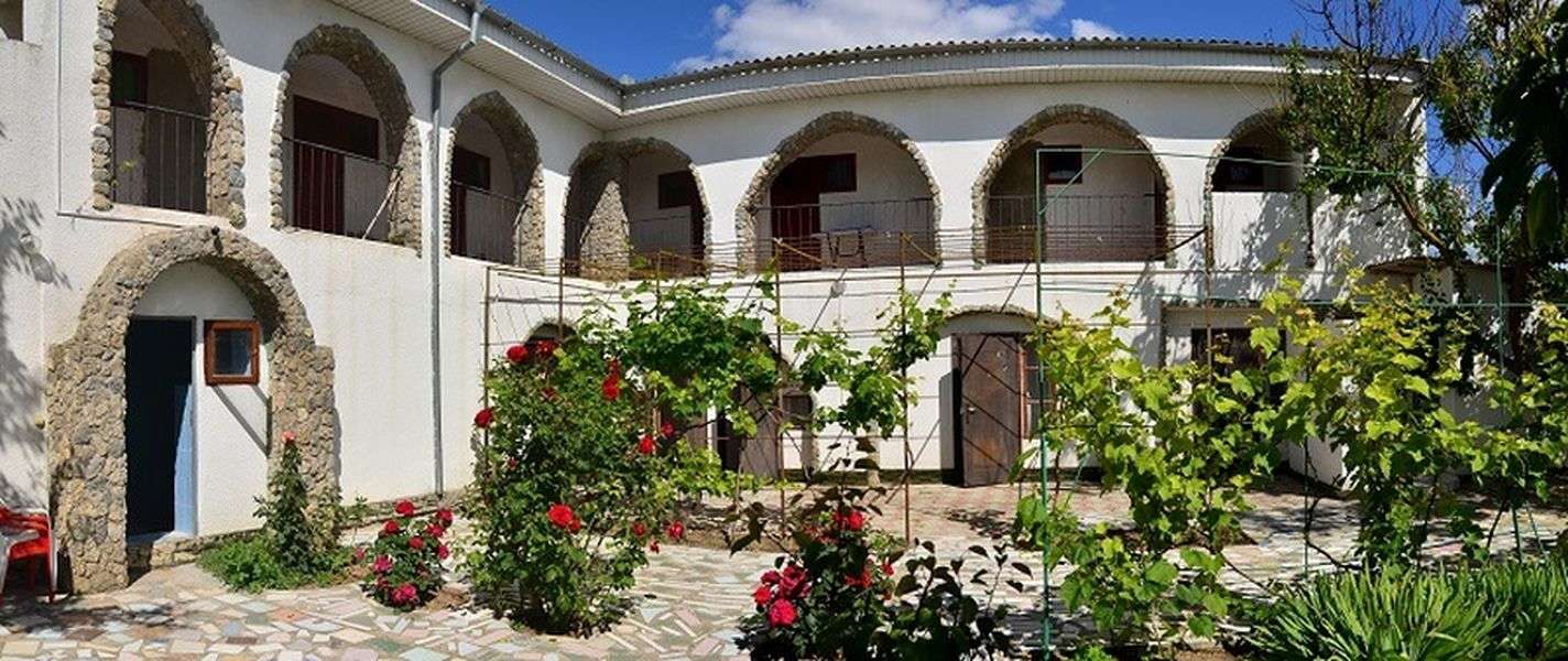 Мини-гостиницы и отели в центре Поповки. Отдых Поповка Евпатория Крым. «Катерина» ГОСТЕВОЙ ДОМ