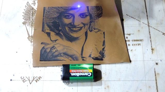 Выжигание портрета на коже растительного дубления.