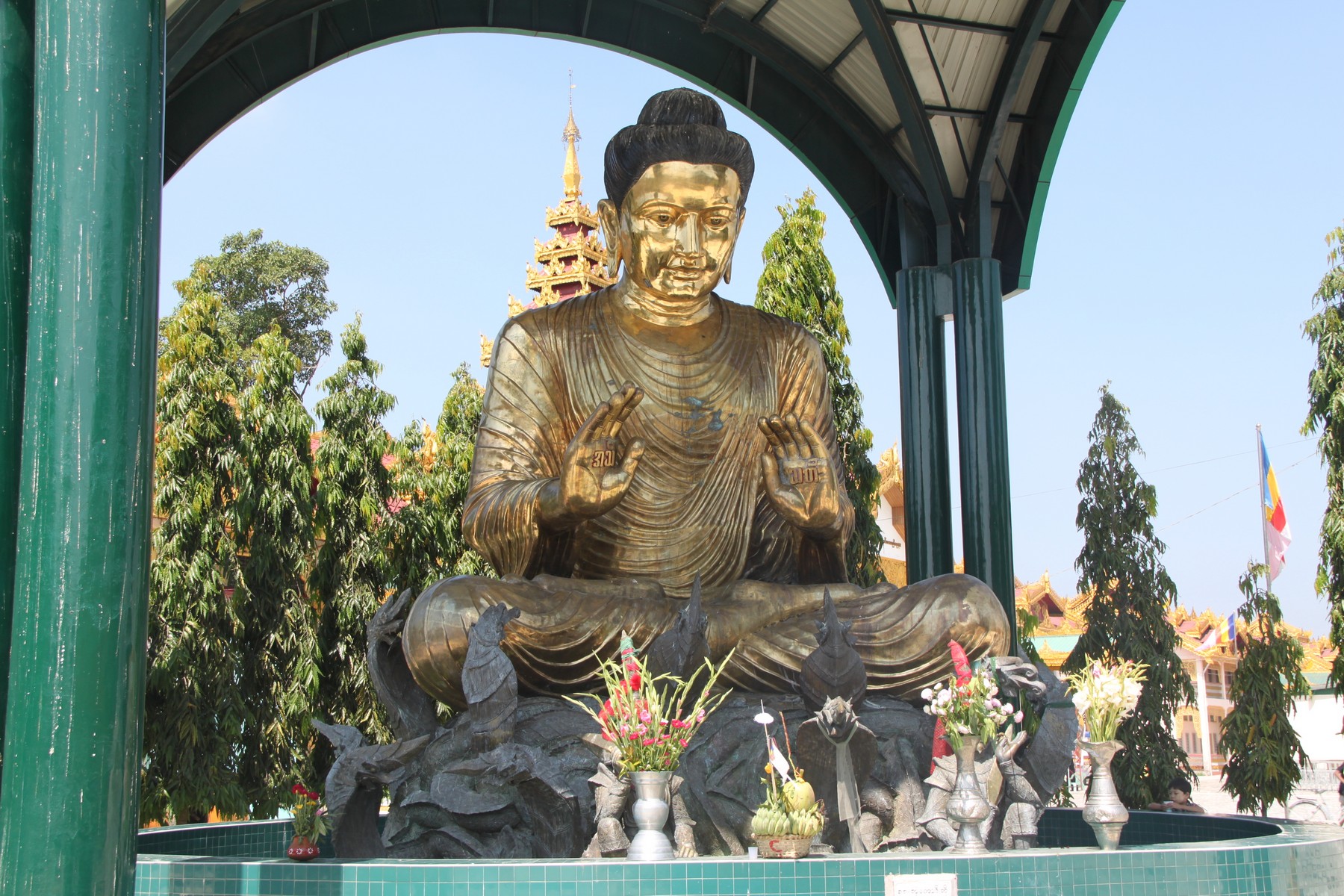 201102 Мьянма Янгон Взорванная пагода