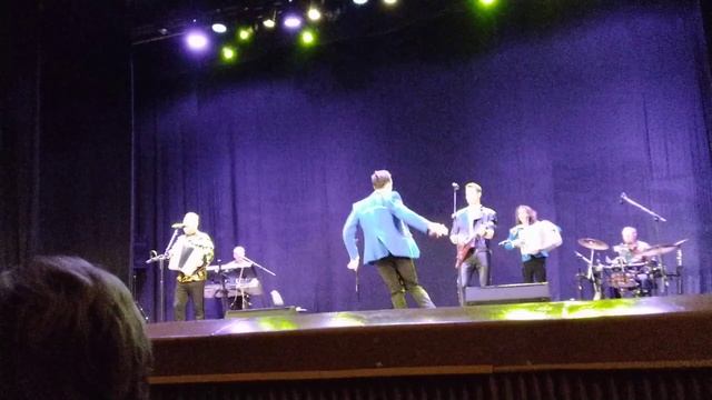 Ансамбль _Золотое Кольцо_ _Под окном широким