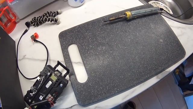 Газель Next подключаем доп подсветку, к штатному плафону освещения..mp4