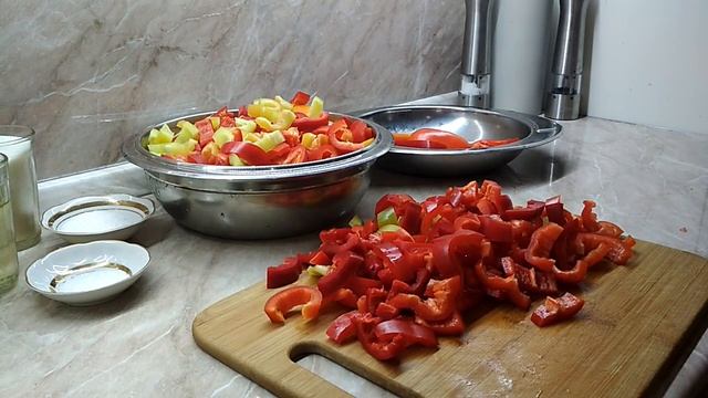 Лечо на зиму из болгарского сладкого перца и помидор