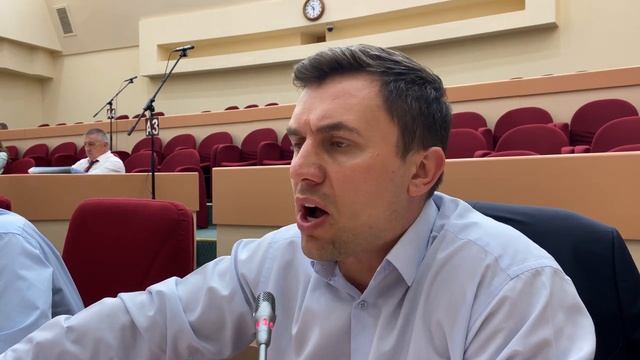 Зачем нужен фонд ОМС? НИКТО НЕ ЗНАЕТ!