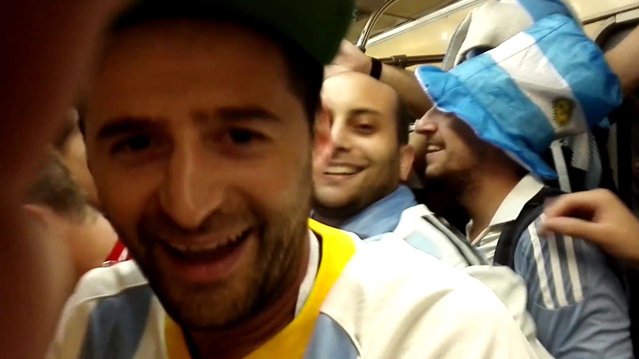 Офигенные болельщики Аргентины в метро Нижнего Новгорода на ЧМ FIFA 2018