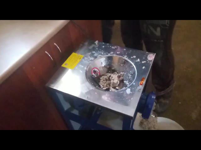 Промышленная мясорубка модель 32 синяя измельчитель