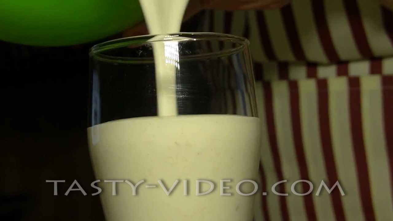 Банановый молочный коктейль