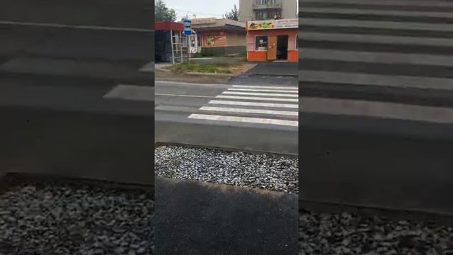 Укладка тактильной плитки на подходах к пешеходному переходу/Свердловская область/СБ-групп