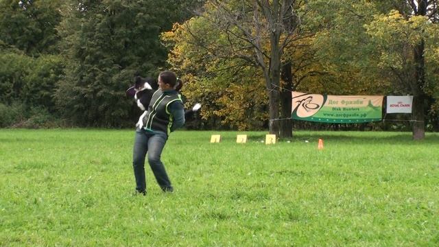 Чемпионат России. Фризби-Фристайл. Татьяна и бордер-колли Пуля..mp4