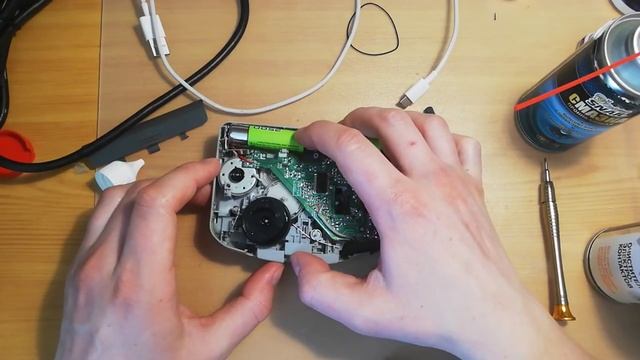 Кассетный плеер aiwa ps211 ear fuard. Оживляем кассетный плеер aiwa ps211 ear fuard 2001 года.