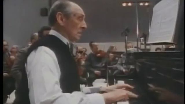 Моцарт, Концерт для фортепиано № 23, II - Горовиц.