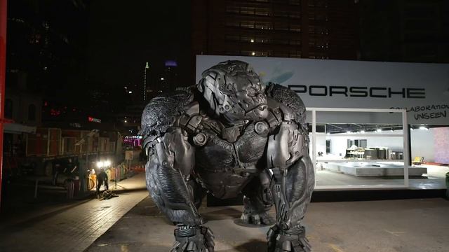 Трансформеры: Восстание зверей Покадровая съемка Оптимуса Прайма и Первобытной статуи (Transformers)