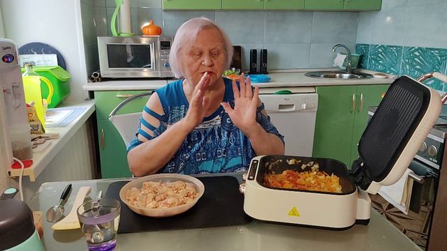 Макароны с курицей азиатский салат