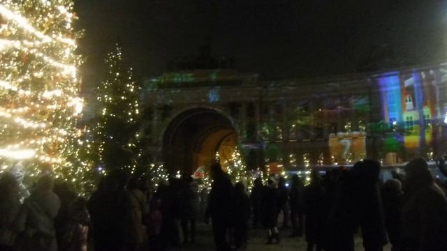 Световое шоу на стане Главного штаба.