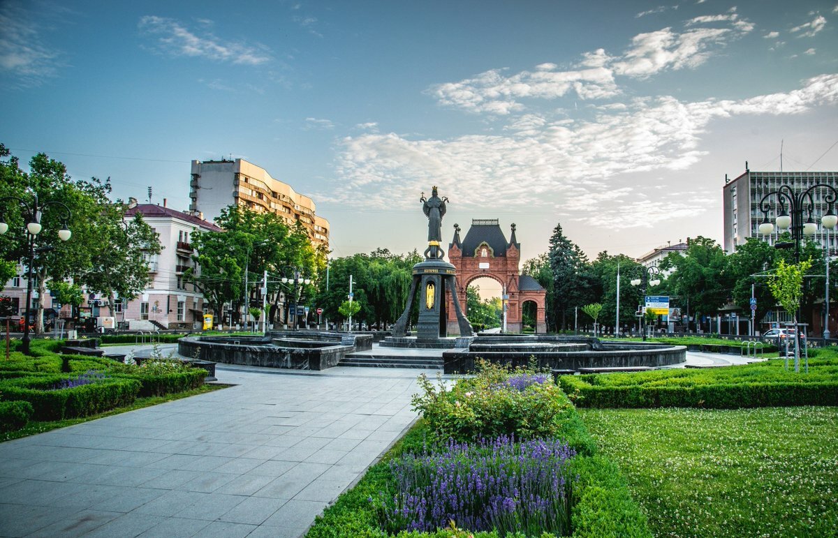 Переезд в Краснодар Пятая серия - стоит ли переезжать в Краснодар. От канала Мы из Краснодара