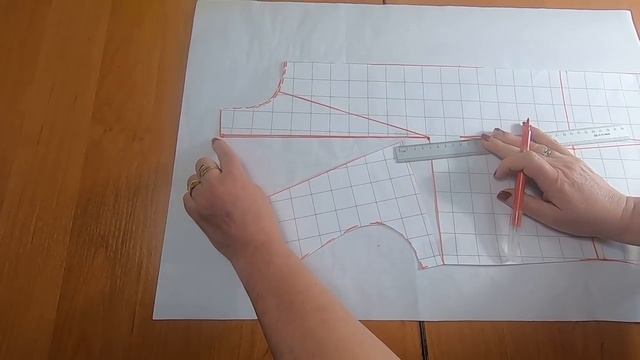 Моделирование складок от горловины. При маленькой нагрудной вытачке.mp4