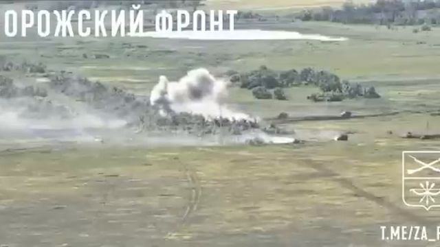 Бой одного русского танка против 8 танков__ Безбашенный герой победил(360P).mp4