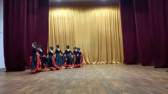 Испанский танец.mp4, ансамбль из ДШИ