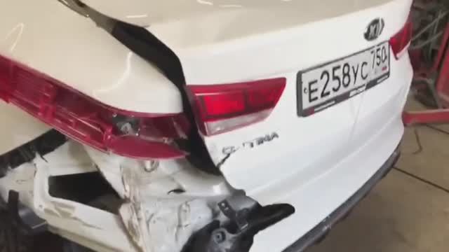 РАЗДОЛБАЛИ АРЕНДНЫЙ АВТОМОБИЛЬ.КУЗОВНОЙ РЕМОНТ "ЗАДКА"  НА  КИА  ОПТИМА.  ЧТО ПОД ЛАКОМ. Саня Мак.