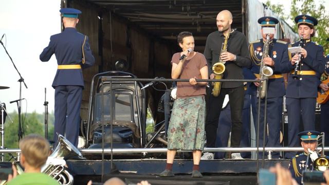 Юлия Чичерина, "Ночные Волки" в концертной программе мото-шоу  "Восхождение к Победе"