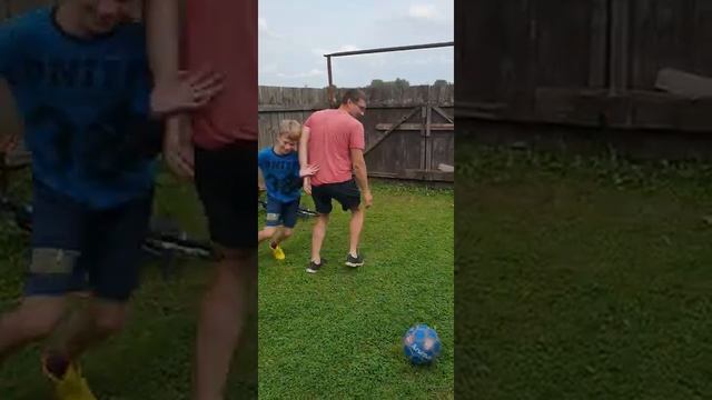 Футбол 2 часть _ Достойный соперник _ Вспомним лето.