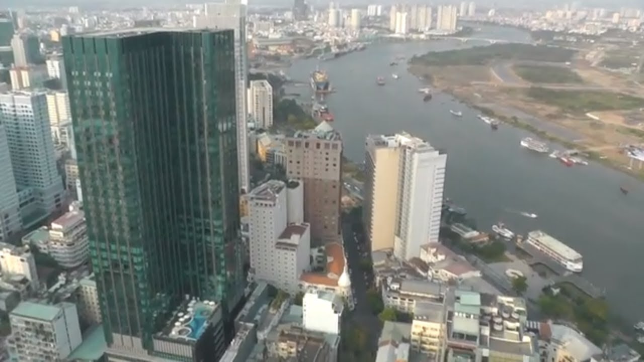 Bitexco Financial Tower в Хошимине. Вьетнам.