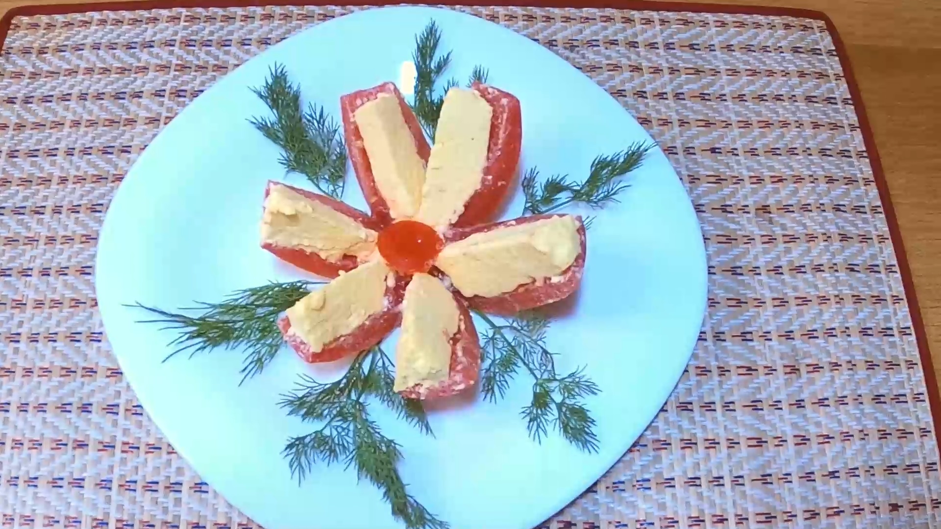 Фаршированные томаты "фэнтэзи".