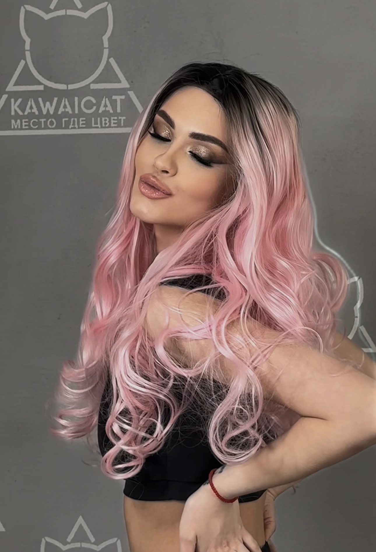 Преображение с помощью парика.Парик из термоволокна.Искусственный парик Розовые волосы До и после