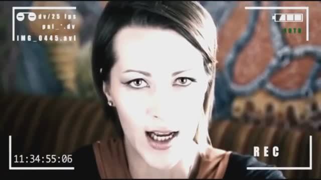 'Убегай' исполняет Елена Балашова