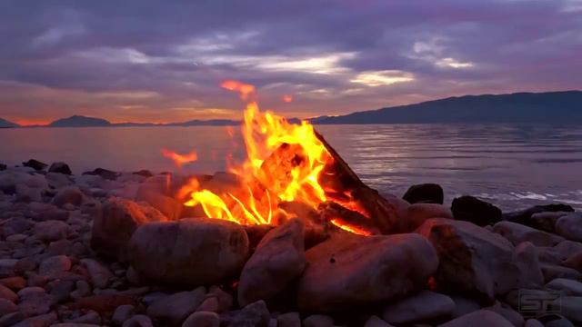 О чем трещат свечи