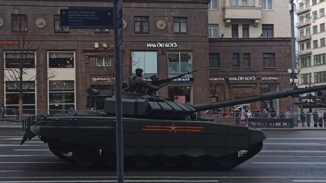 Новые модификации танков Т-72 и Т-80