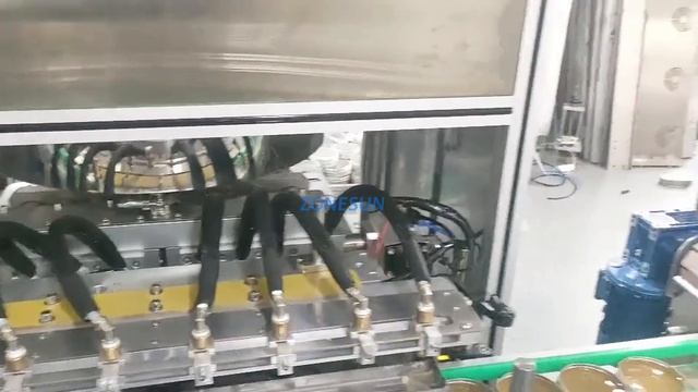 Машина для розлива бальзама для губ