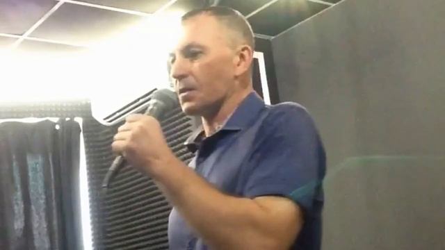 Вячеслав Добрынин-Льётся музыка(cover)