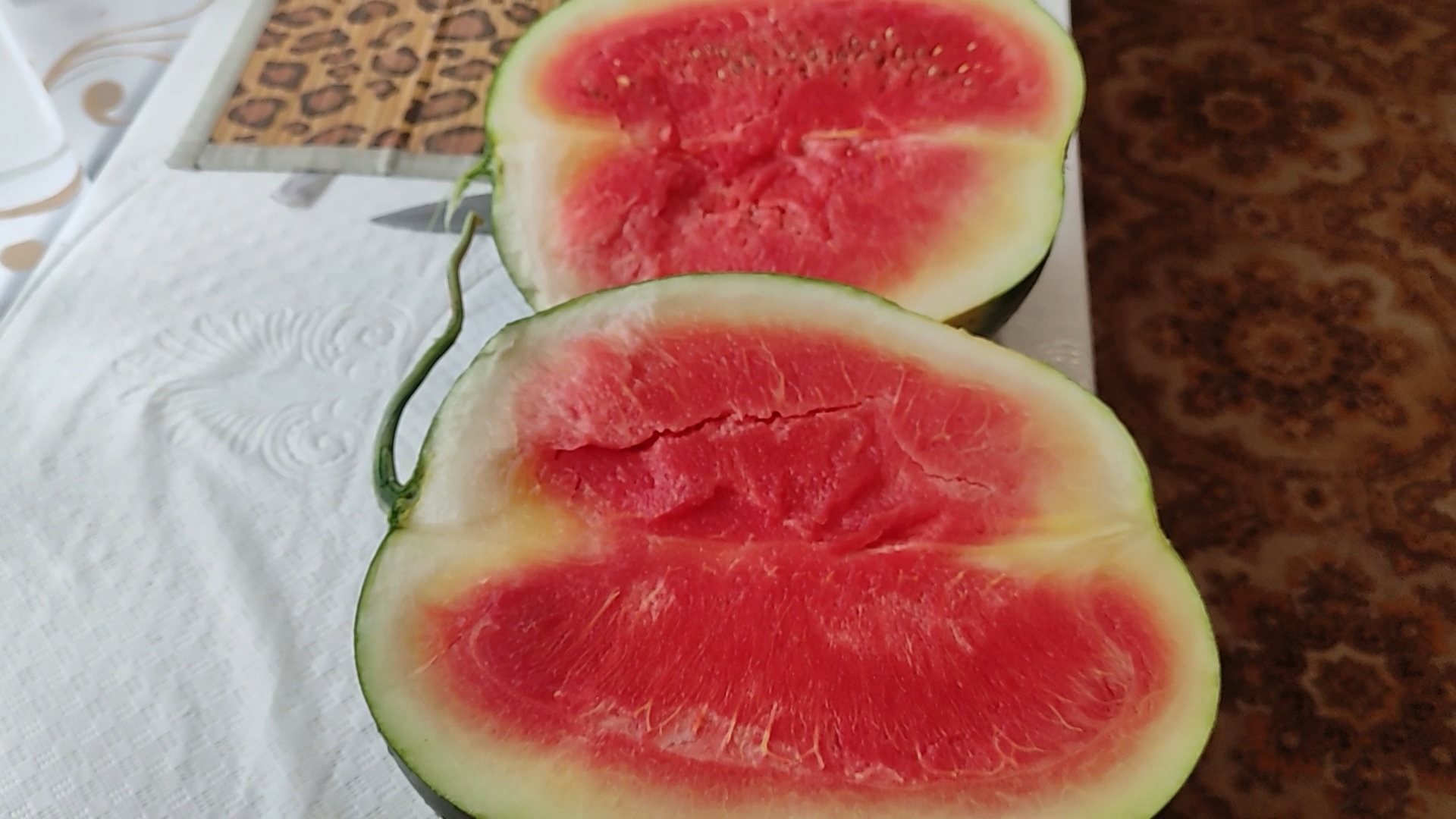 Начали поспевать арбузы 31 июля 2021. Арбуз ультроранний.