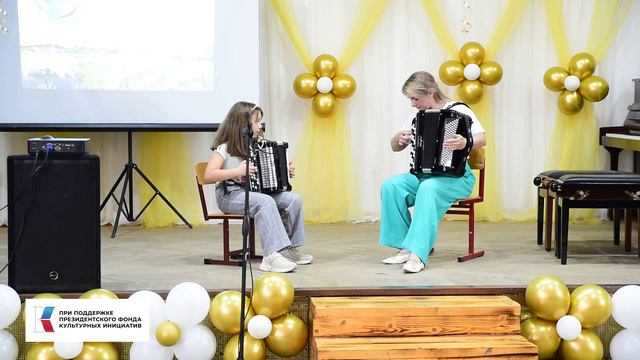 Шкуринская Екатерина с сыном _ выпускной концерт