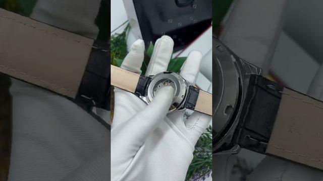 Часы Longines  механические с автоподзаводом. Светлый циферблат