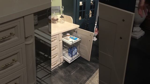 Тумба для кухни с выдвижной двухярусной сеткой.mp4