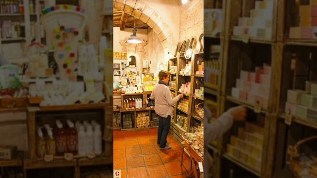 В лавке у Бога