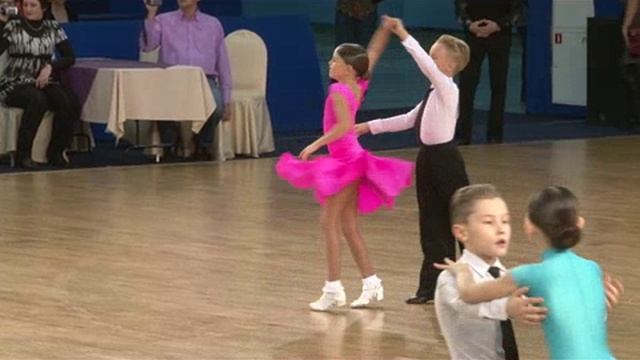 БАЛ-2011 Юрий и Анастасия Мельник ~ Самба