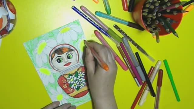 Неваляшка в ромашках/ Рисуем с ребёнком