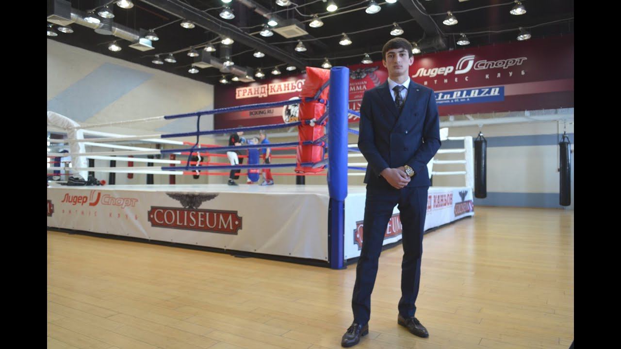 Мусса Экзеков поздравил Эдгарда Цамбова с победой на первенстве России. Апрель 2016