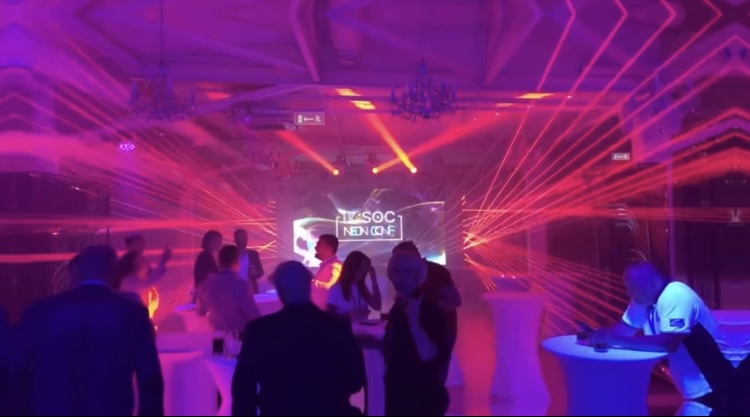 Лазерное шоу с Laser Bar