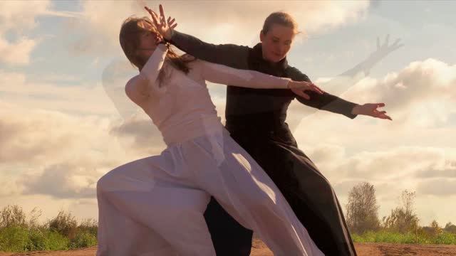 Спонтанный танец в потоке странствий/ Aikido dance improvisation on the way...))