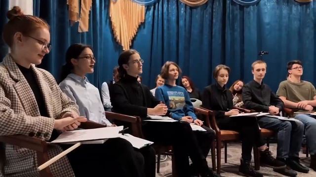 Рublic talk про искусство – шоу «13 критиков»