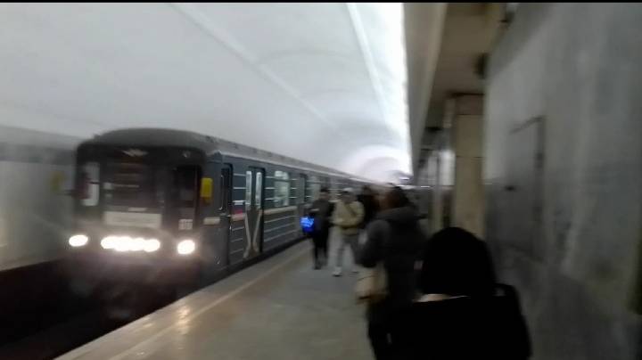 Перегон Чистые пруды-Охотный ряд на поезде 81-717 "Номерной". Сокольническая линия